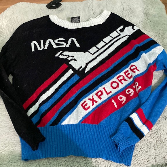 Well Worn | Sweaters | Nasa Aweater | Poshmark